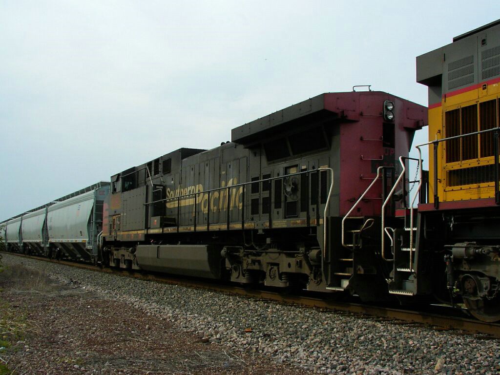 BNSF 6392